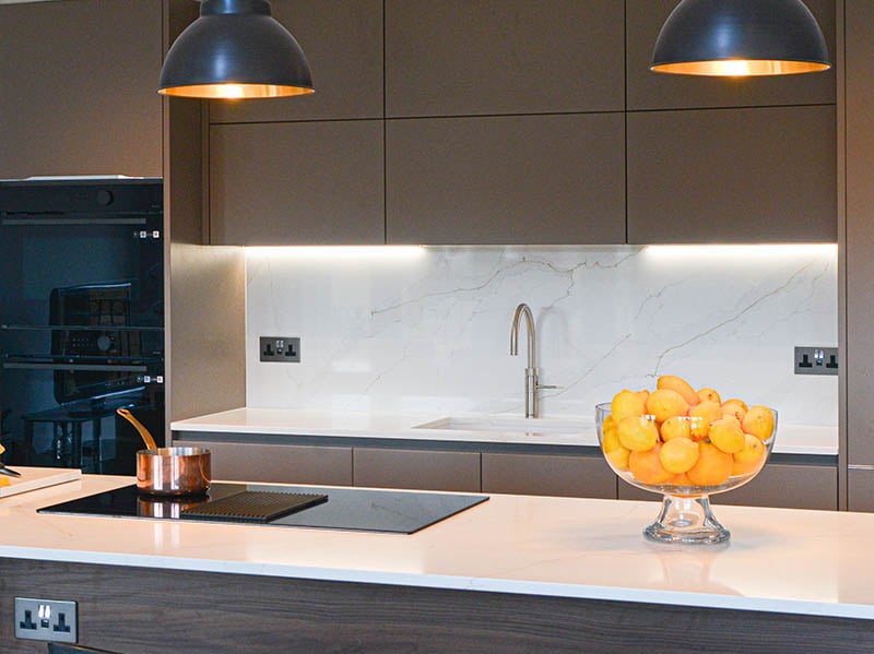 How to choose the right material for your kitchen splashback